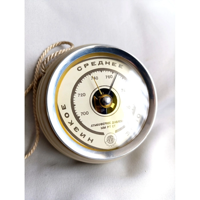 Vintage Soviet BK-5 Barometer: Atmospheric Pressure Monitor